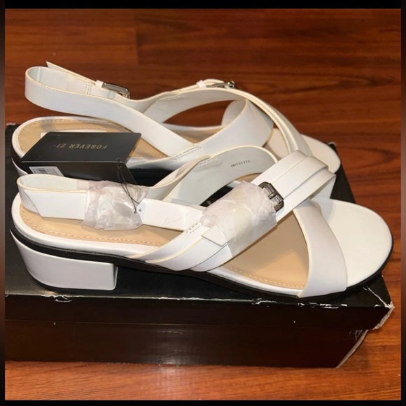 Forever 21 | Shoes | Forever 2 White Sling Back Buckle Sandals New ...